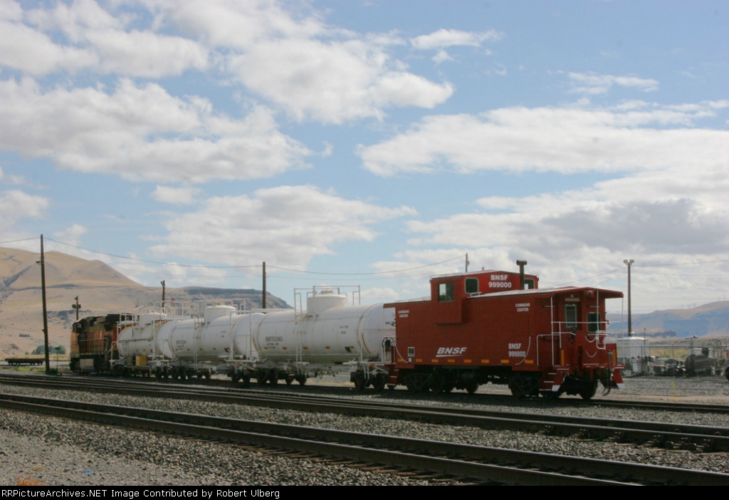 BNSF 5461 BNSF 933002 BNSF 933004 BNSF 933005 BNSF 999000